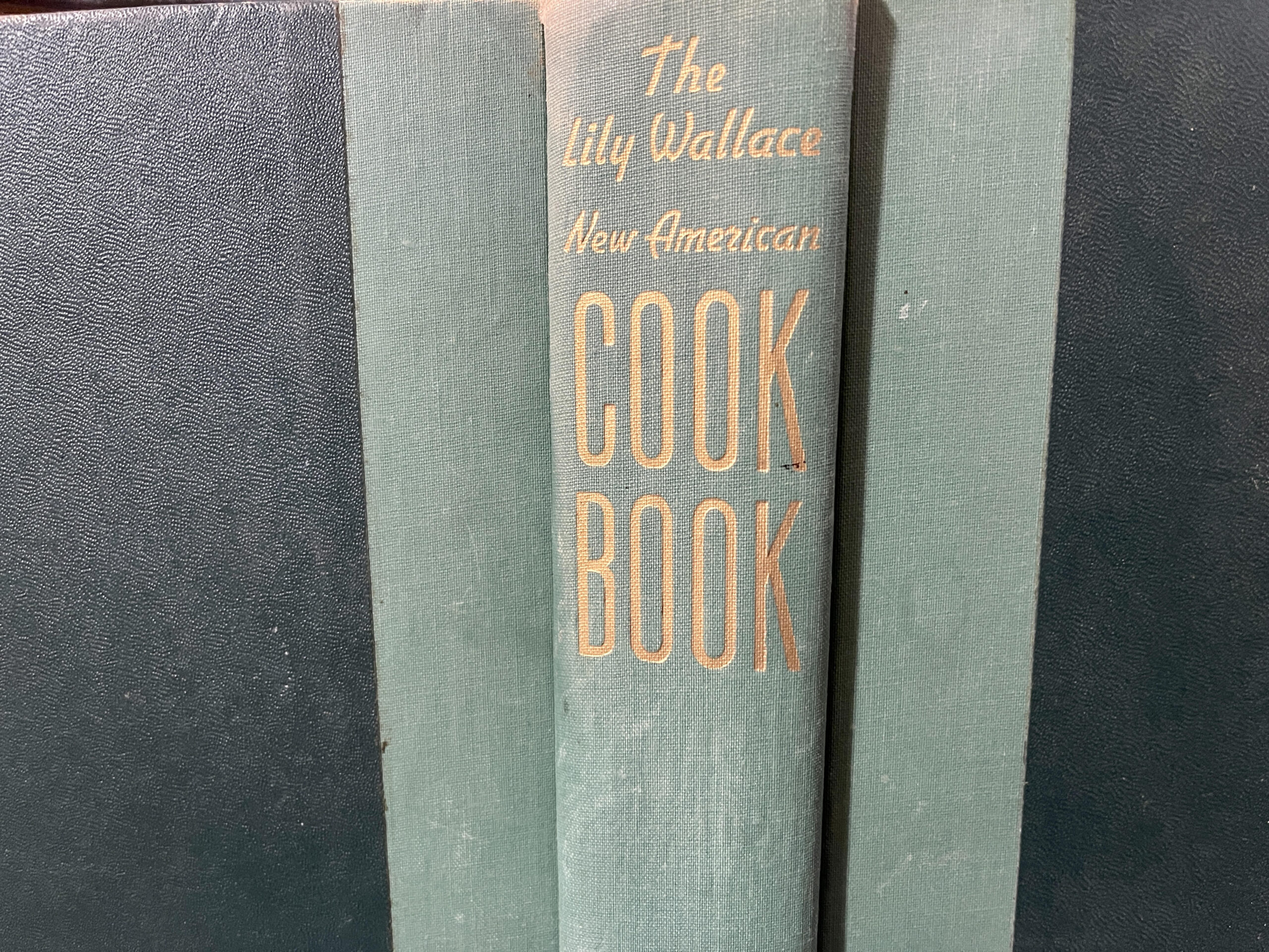 Lily Wallace New American Cook Book, 1941, 1945, Nearly Mint Condition